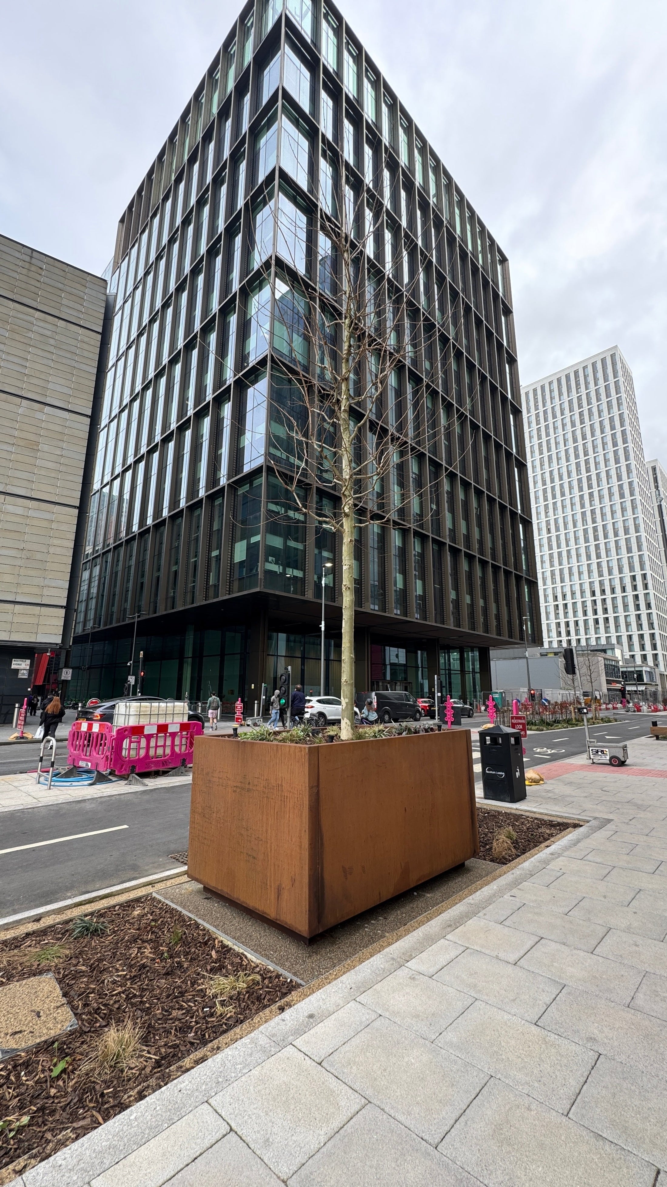 Westfield Stratford - Corten Planters – Everform